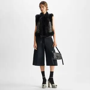 Fendi Baguette® 26424 Black Carved Leather Bag